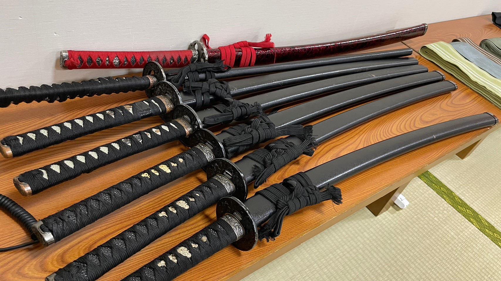 Let’s Try Taté (殺陣 : Japanese Staged Sword Fighting) | Language Tourism ...